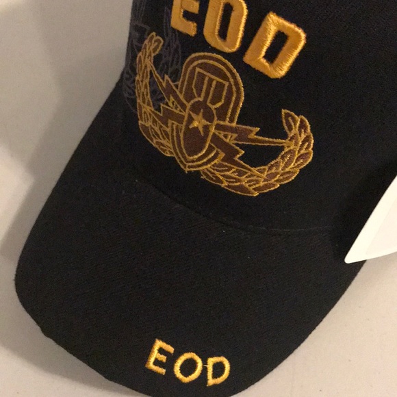U.S. Army | Accessories | Us Army Explosive Ordinance Hat | Poshmark